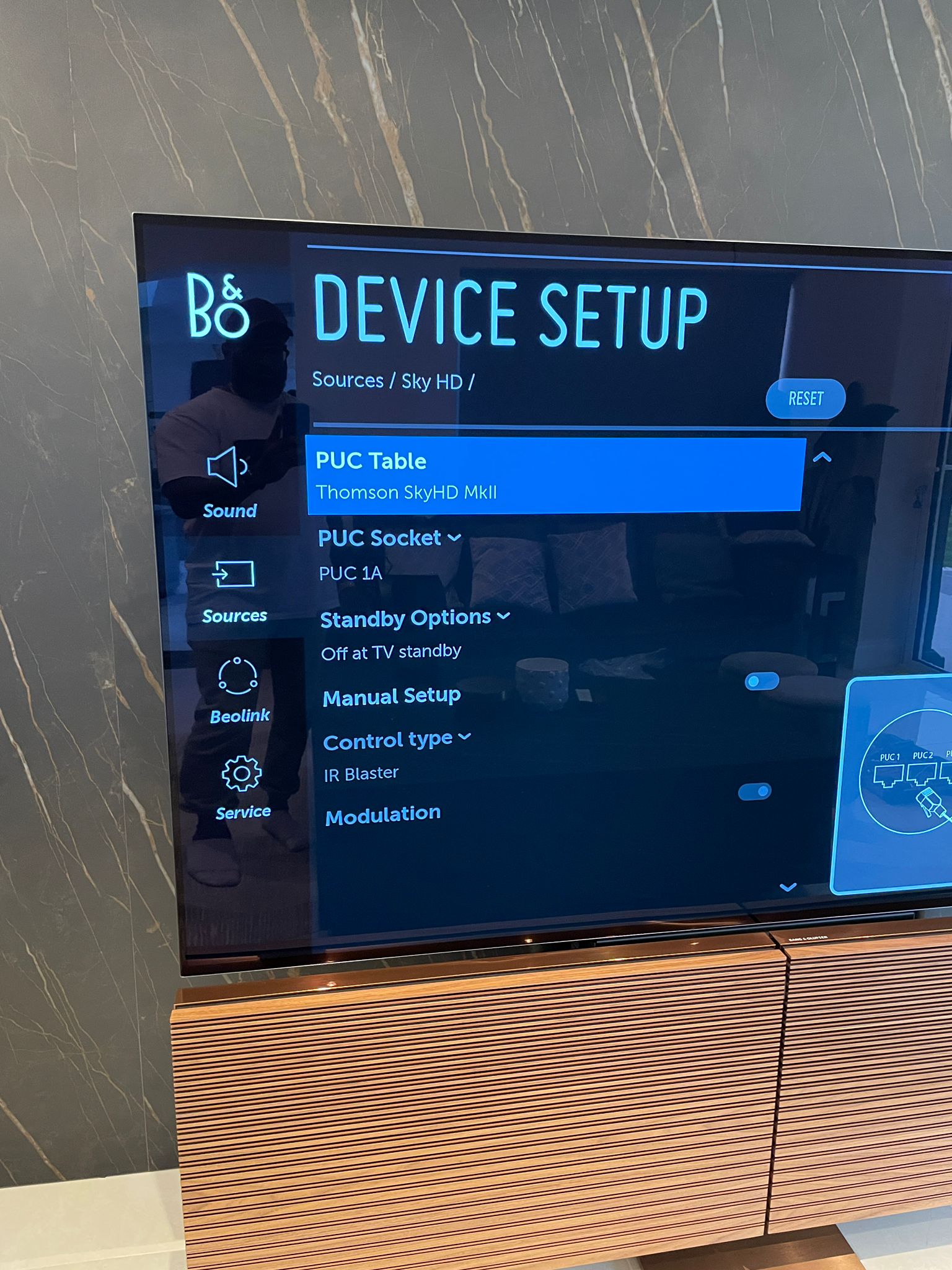 Bang & Olufsen BeoVision Harmony - 77" Bronze | SkynnexAV