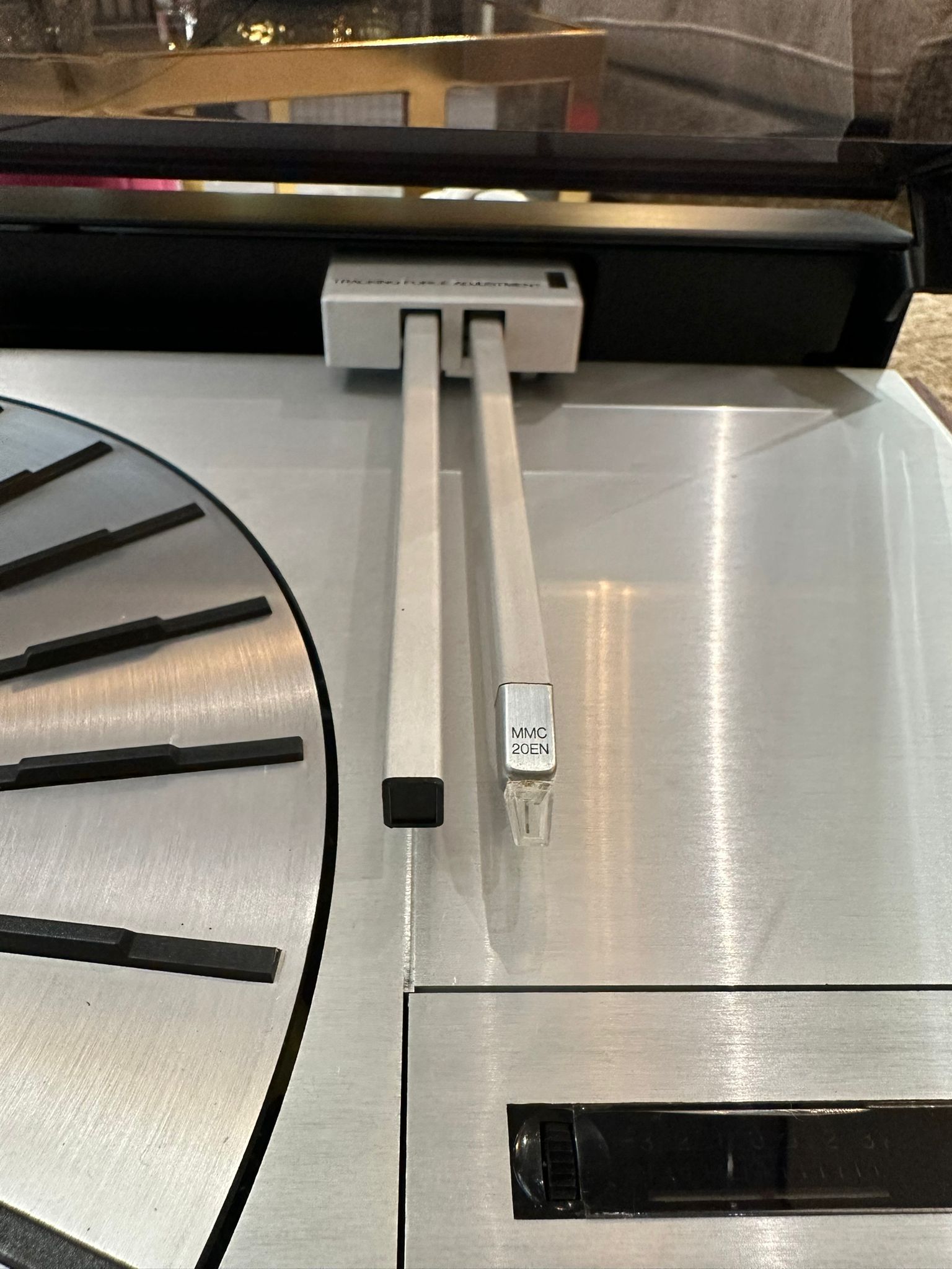 Bang & Olufsen Beogram 4002 Turntable - Fully Refurbished | SkynnexAV