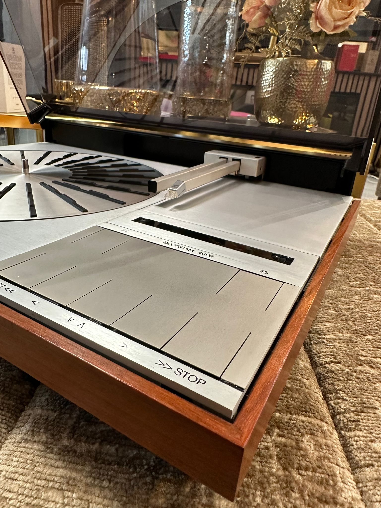 Bang & Olufsen Beogram 4002 Turntable - Fully Refurbished | SkynnexAV