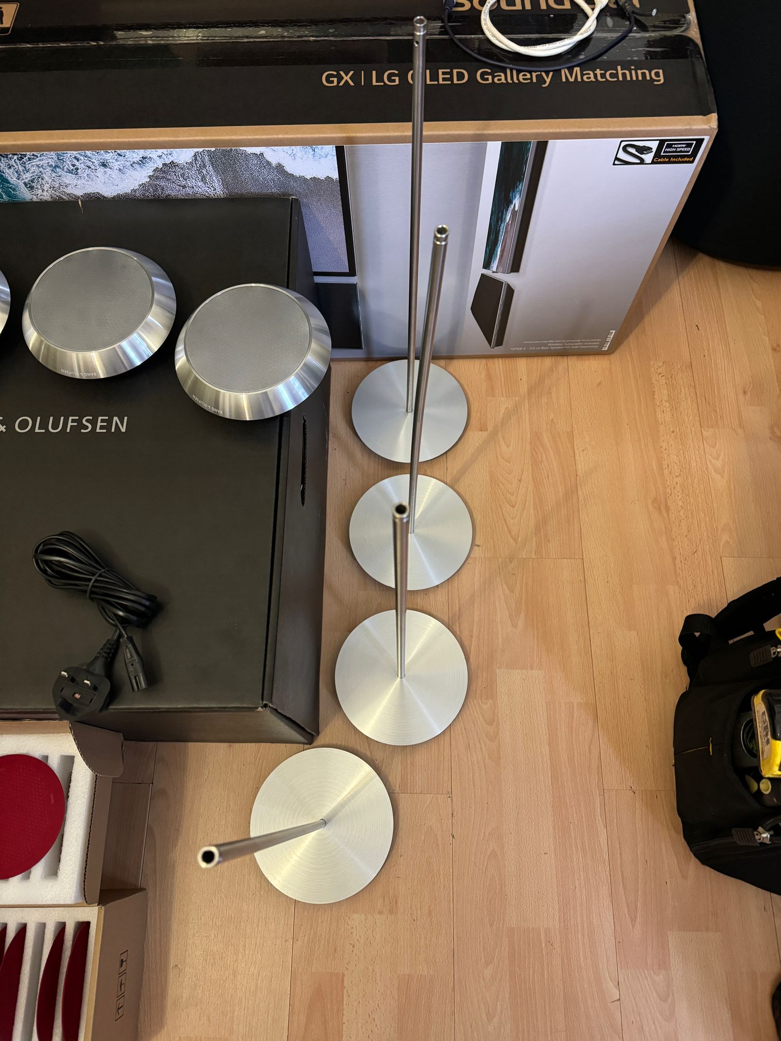 Bang & Olufsen BeoLab 14 - 4.1 with floorstand | SkynnexAV